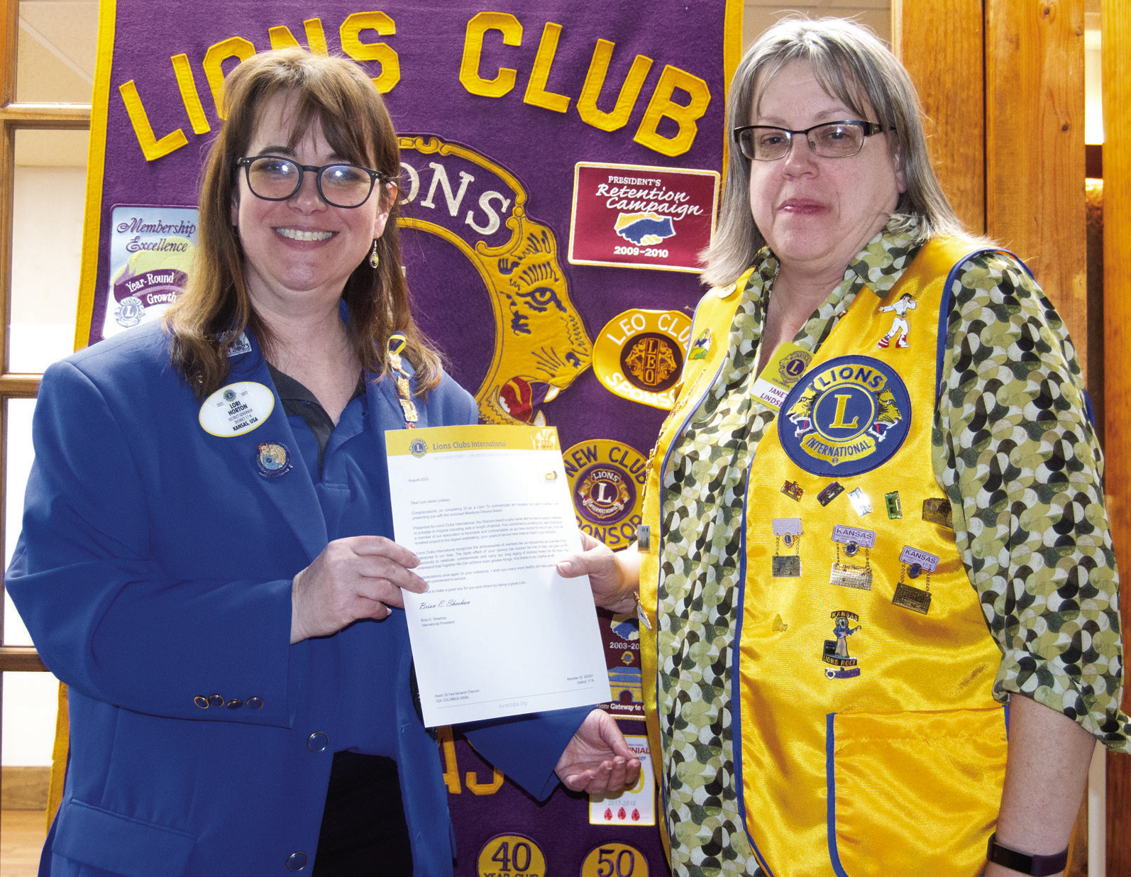 Lions District Governor Lori Horton presented Columbus Lion Janet ...
